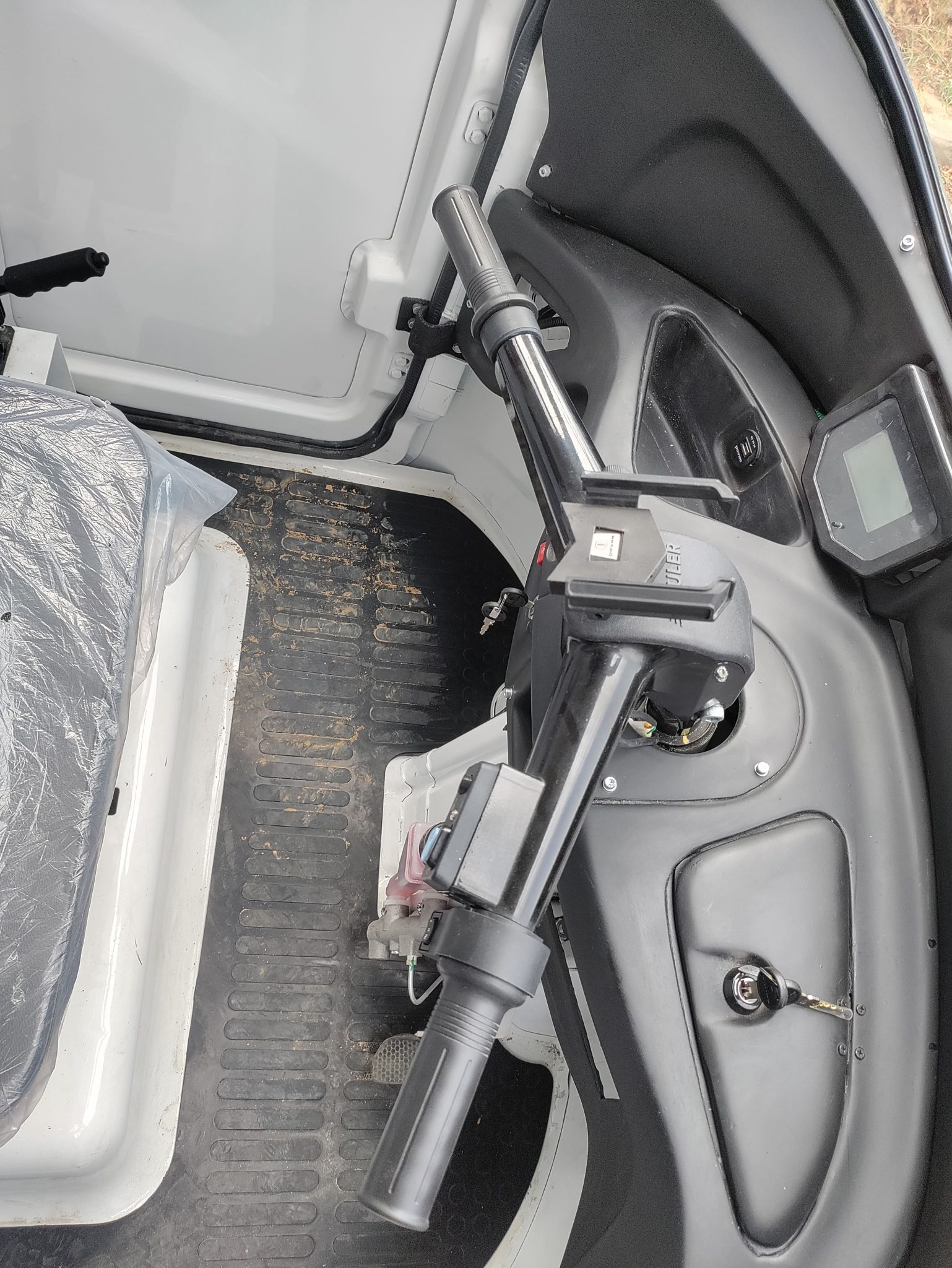 Driving The Euler HiLoad EV